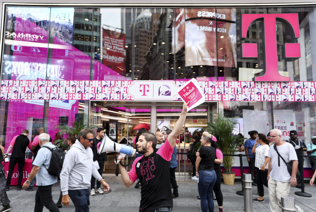 T-MoBell Launch Event New York City - T‑Mobile Newsroom