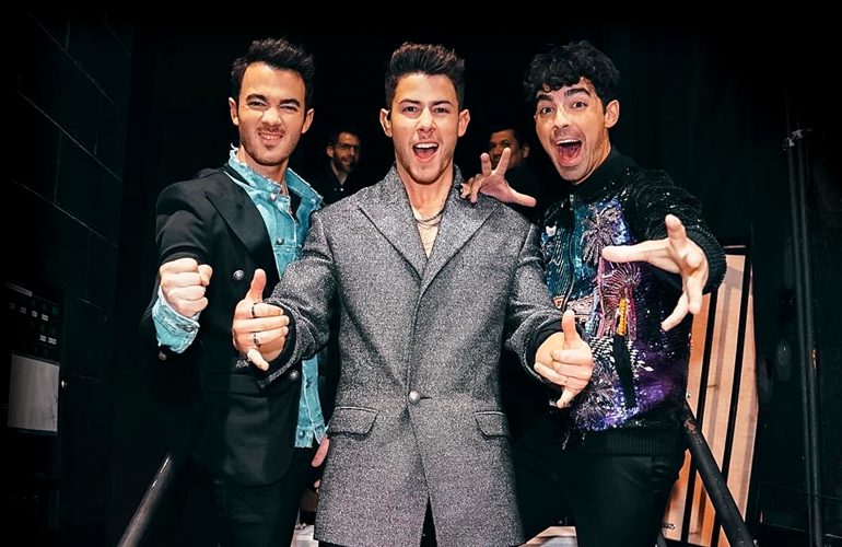 T‑Mobile is About to Make Happiness Begin for Jonas Brothers Fans! Un ...