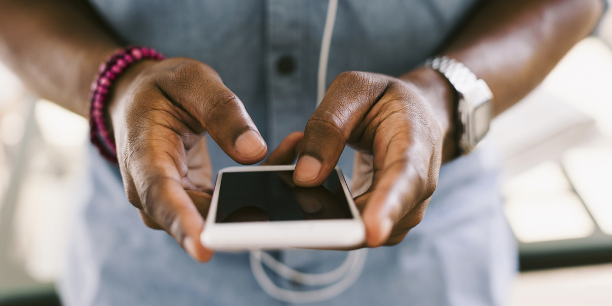 Text vs. Talk – When Is the Perfect Time for Each? - T‑Mobile Newsroom