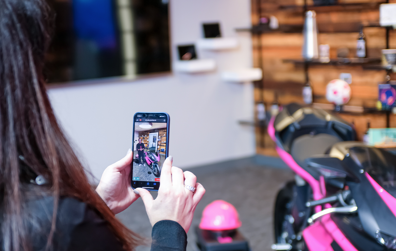 T‑Mobile 5G Powers Immersive Experiences with Augmented Reality and ...
