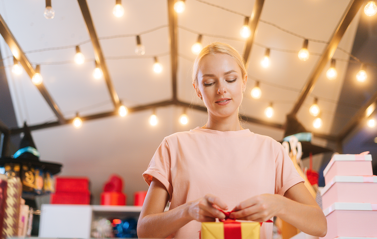 13 Gift Ideas Every Tech Lover Needs in 2023 | T‑Mobile