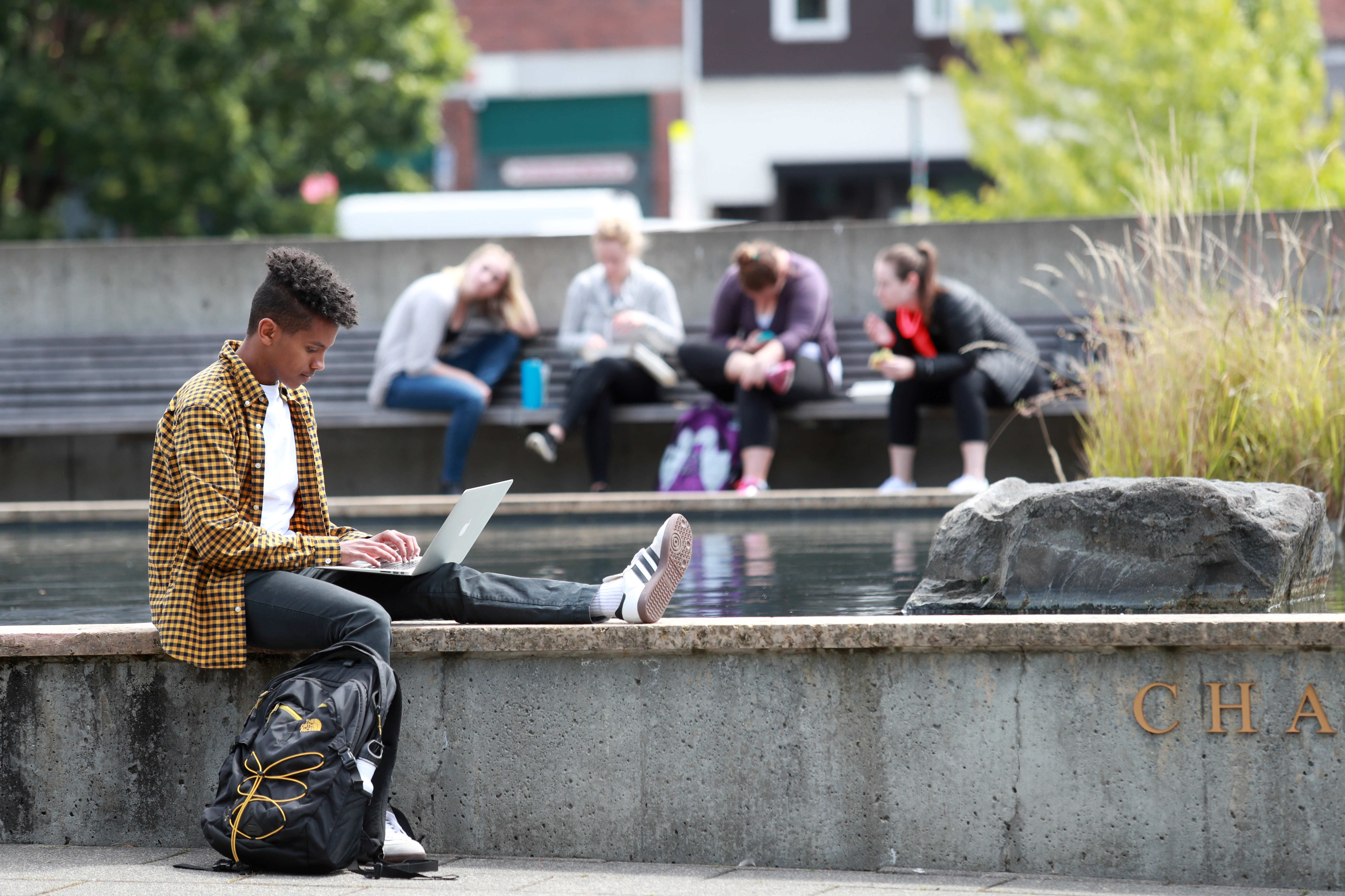 Seattle University Leverages T‑Mobile’s 5G Network for the Future of ...