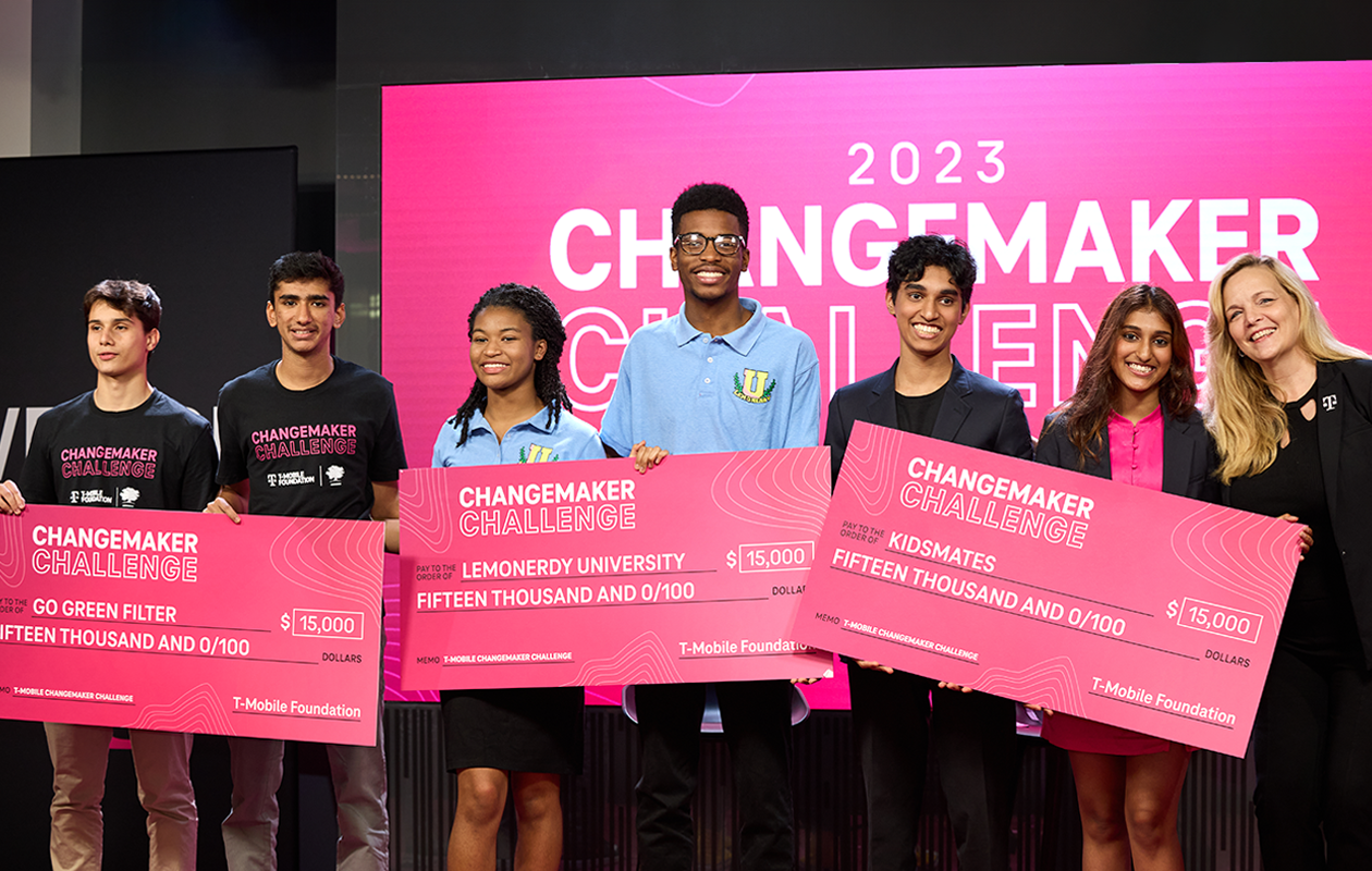 Innovation Takes Center Stage: Youth Dazzle Judges at T‑Mobile's 2023 Changemaker Challenge Lab ...