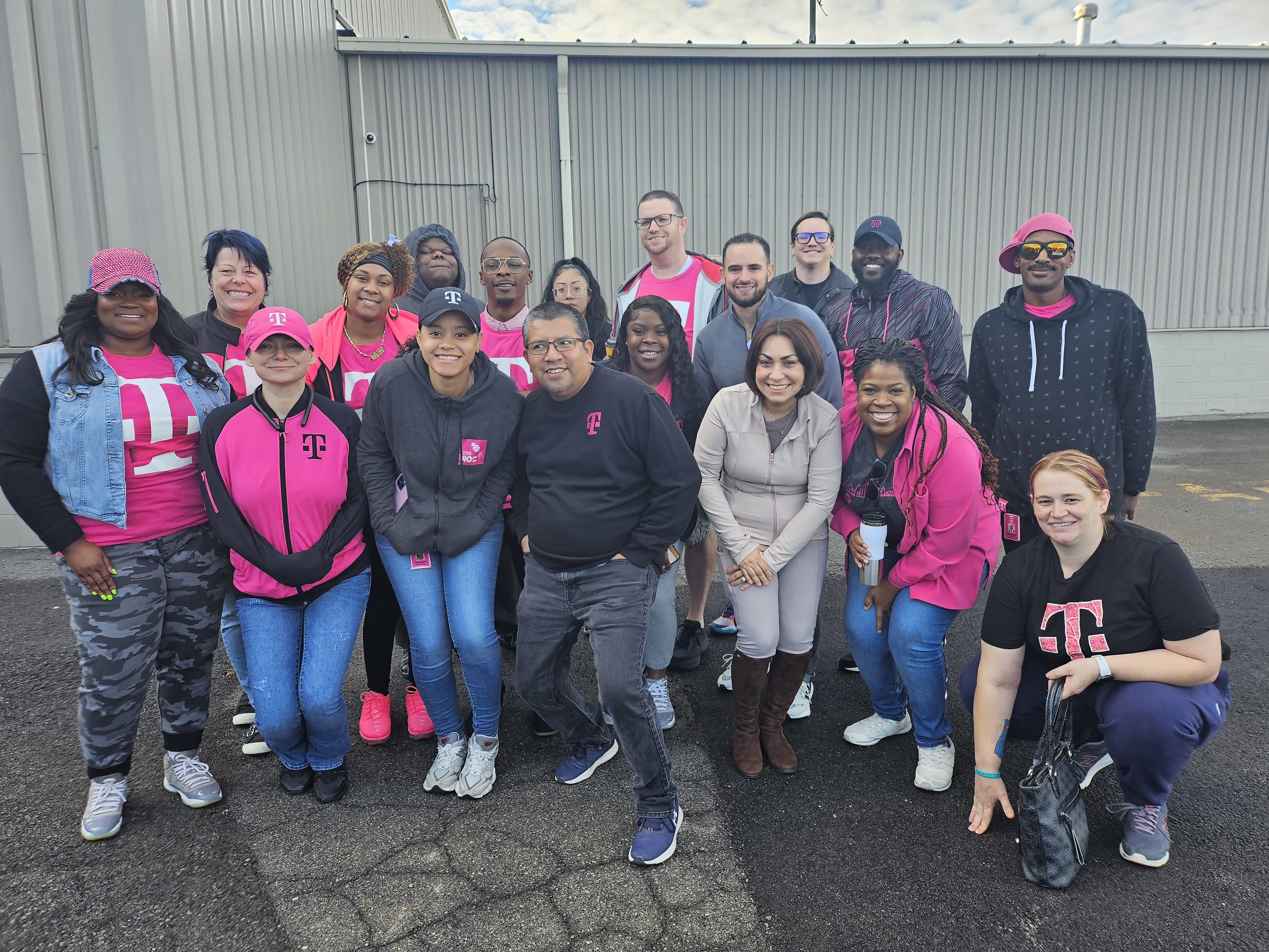 Learn How T‑Mobile Empowers Employees and Customers to Give Back - T ...