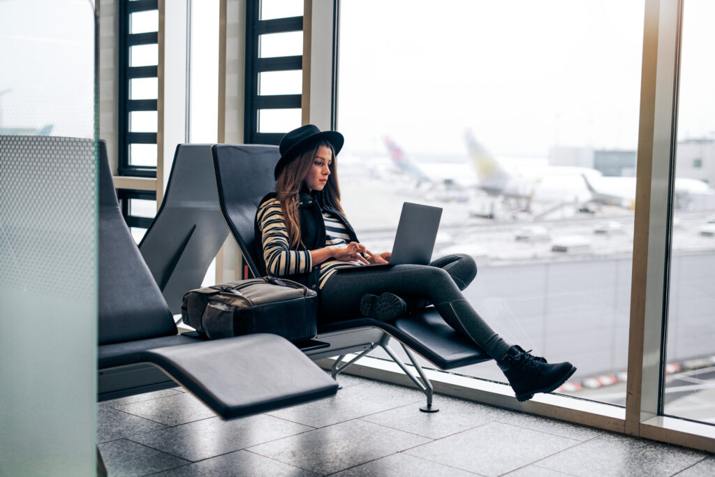 Ericsson and T‑Mobile Team-up to Help Boost Enterprise 5G Laptop ...